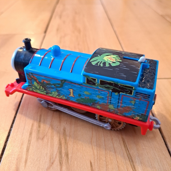 Thomas & Friends | Toys | Muddy Rainforest Thomas Jungle Thomas Train ...